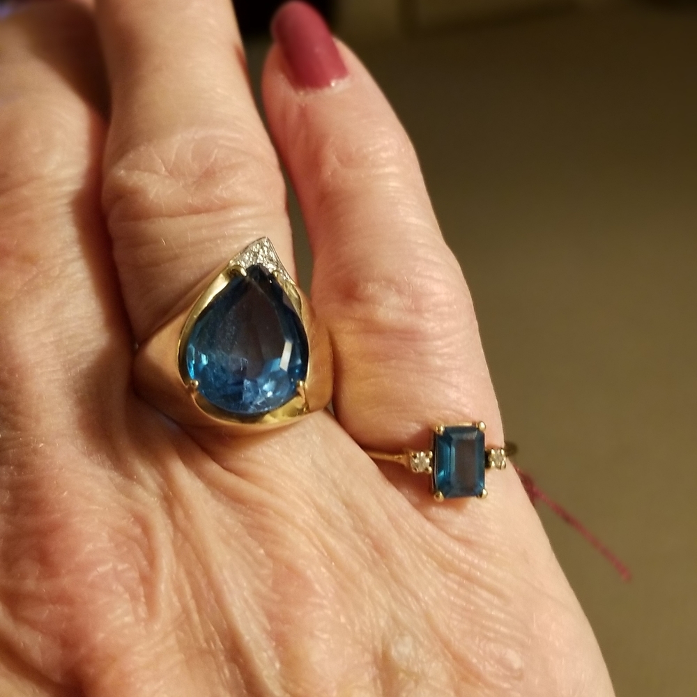 Vintage 10k Gold Pinkie Blue Topaz Diamond Ring - Gem